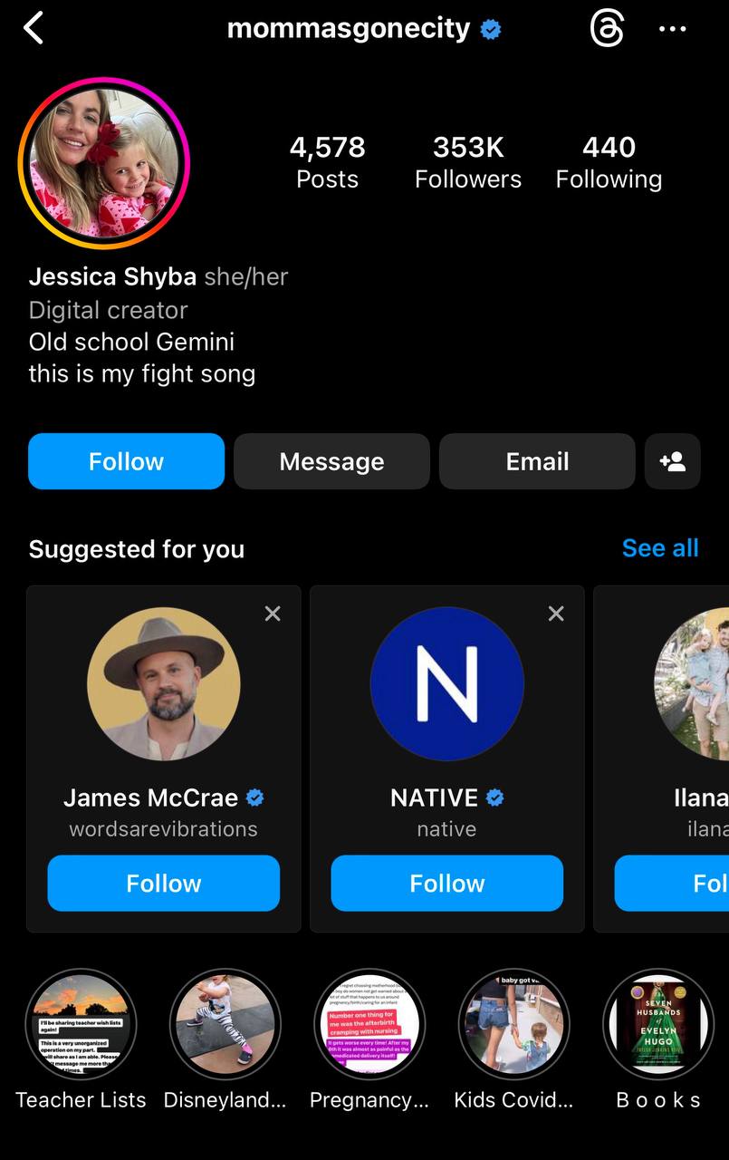 Top Mom Influencers On Instagram | Social Tradia