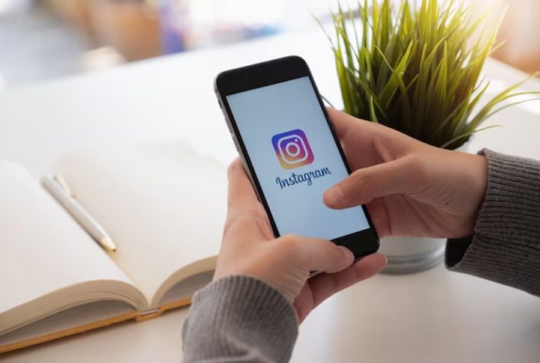 How to Allow Instagram to Access Photos | Social Tradia