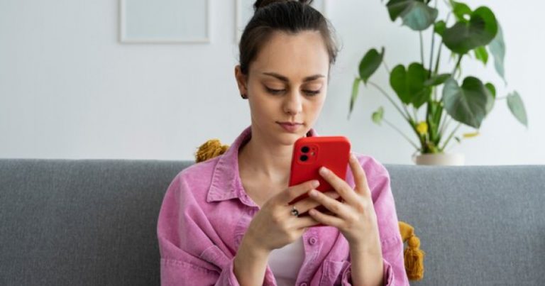 What Does the Side Eye Emoji Mean on Social Media? | Social Tradia