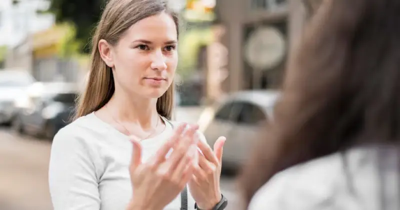 What Does “FR” Stand For on Social Media? A Simple Explanation | Social ...